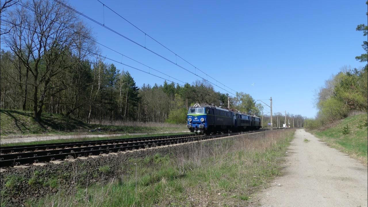 ET22-011+ET22-715+ET22-1075 trio helmutów luzem - YouTube