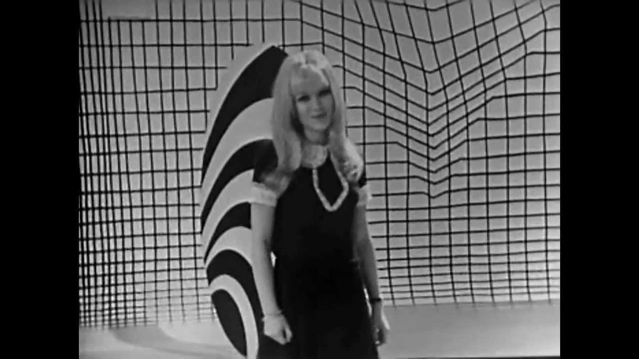 Laura Ulmer - Les Cover-Girls (1967) - YouTube