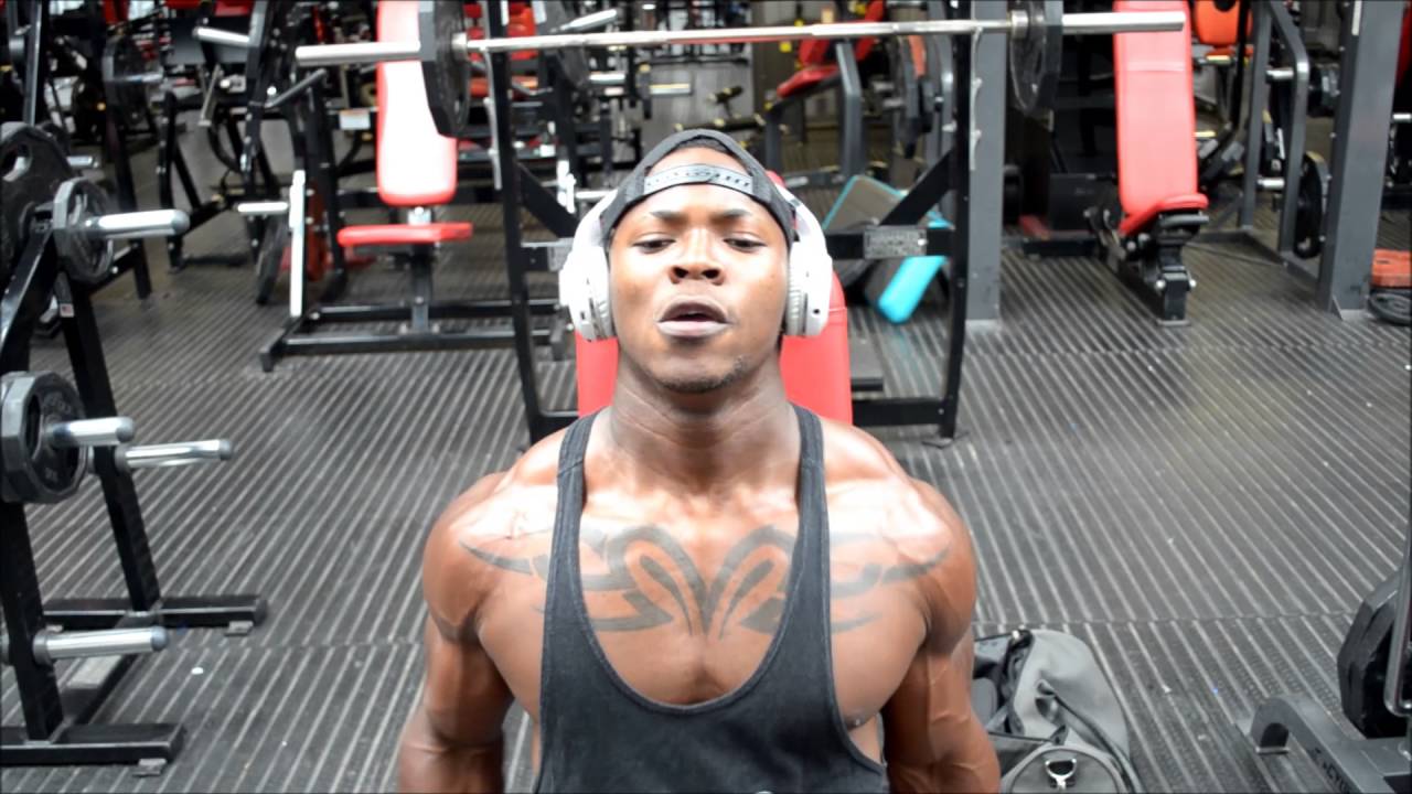 ike's shoulder and Biceps session at the home of champions Ripped gym ...