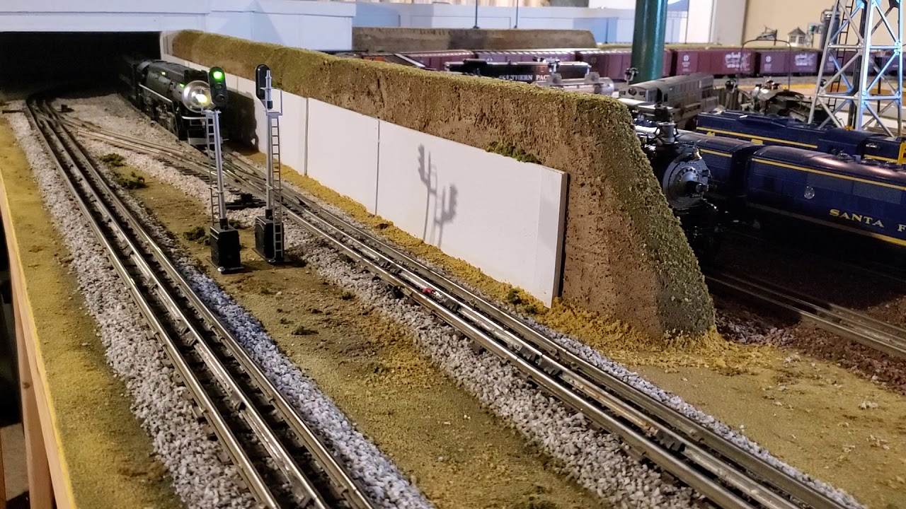 MTH Premier Southern Pacific GS6 - YouTube