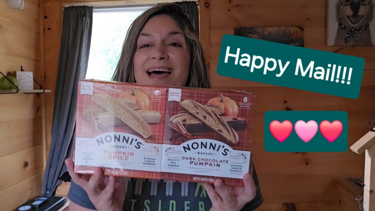 I got happy mail! Come see!! - YouTube