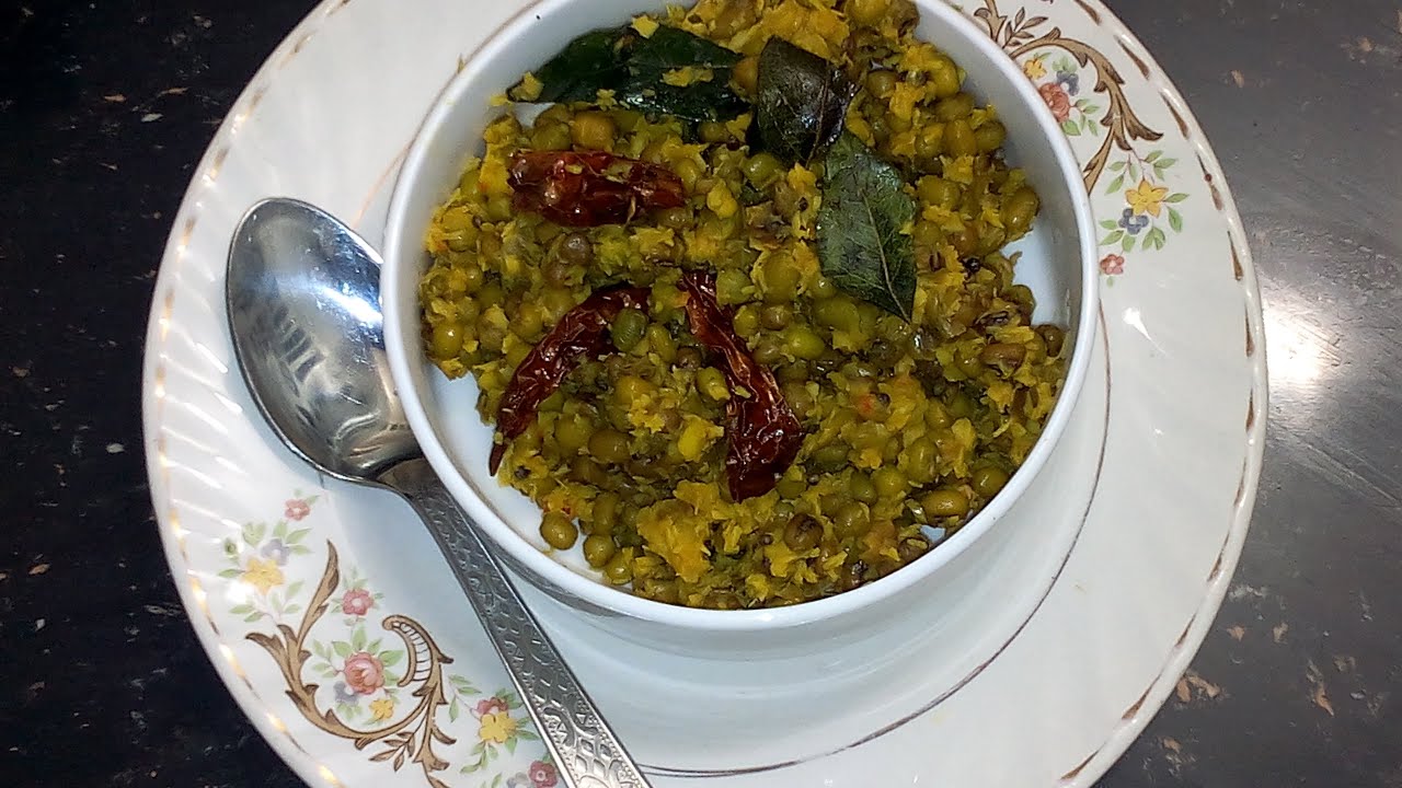 cherupayar thoran/green gram stir fry/Kerala Traditional - YouTube