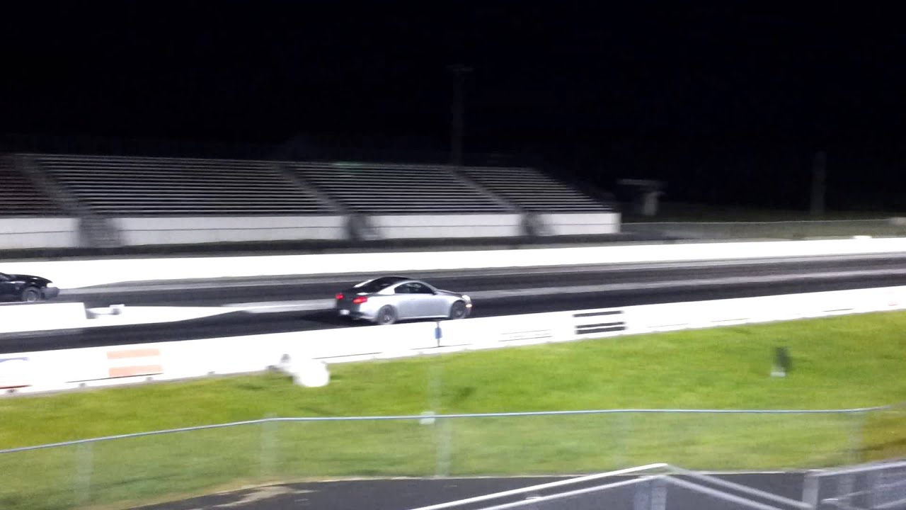 07 G35 drag racing first time - YouTube
