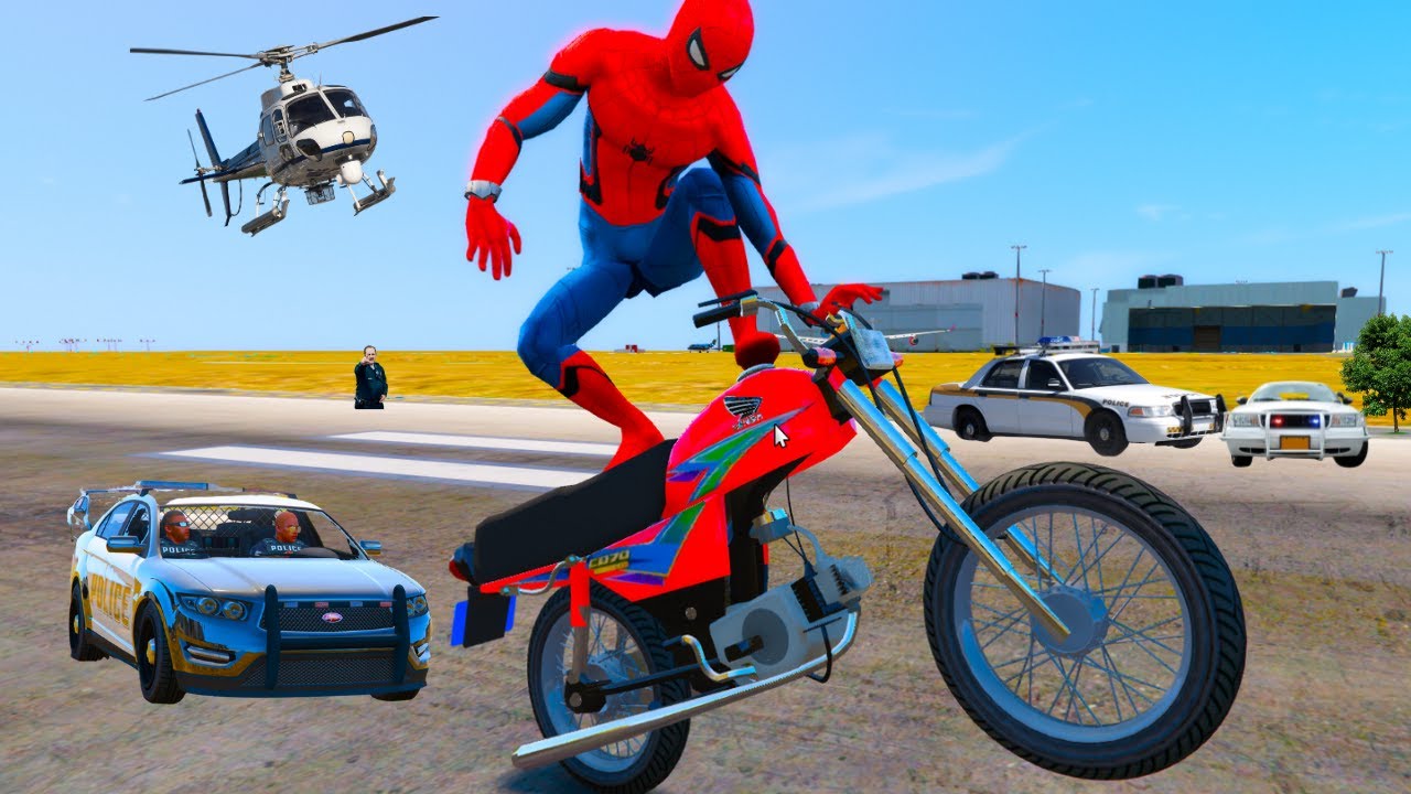 Spider-Man doing one-wheeling CD 70 Bick on the road and encounter with ...