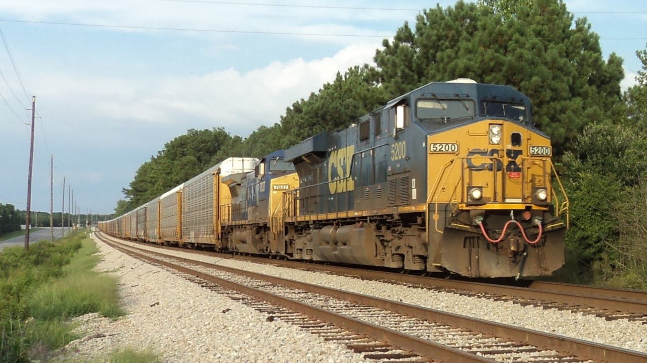 CSX 5200 leads CSX Q250-19 in Palmetto, GA - YouTube