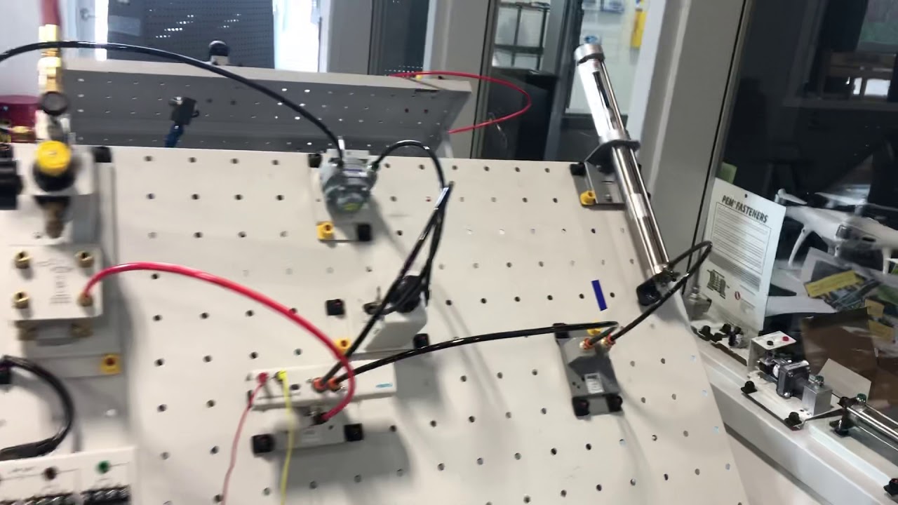 Pneumatics lab 4 - YouTube