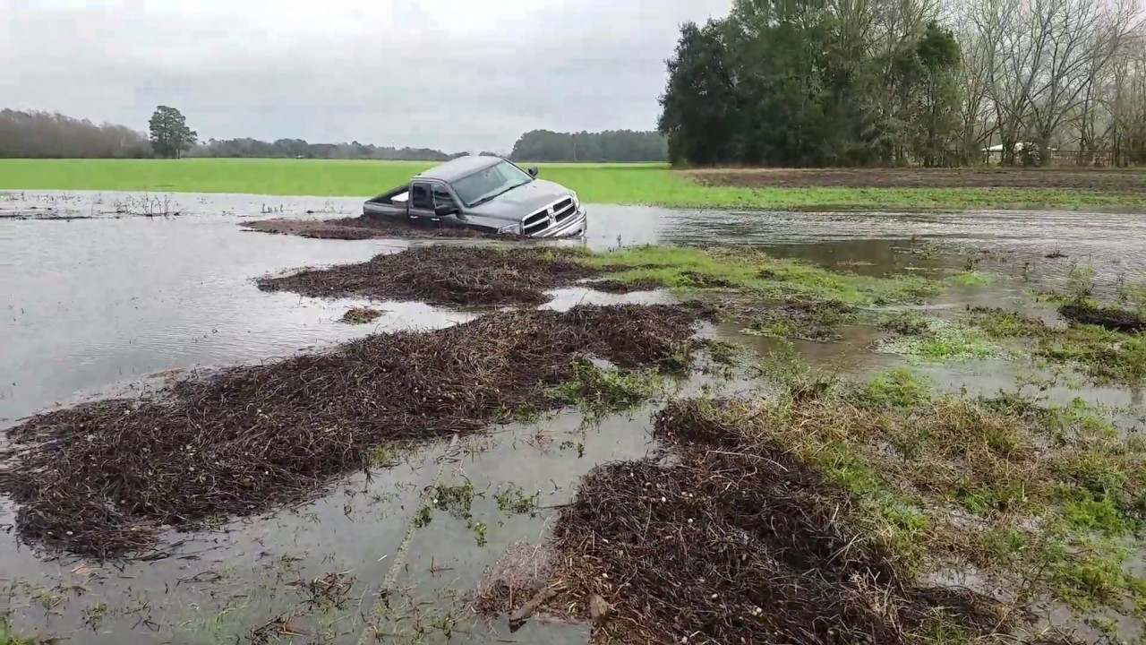 4X4 Dodge Ram stuck in mud - YouTube