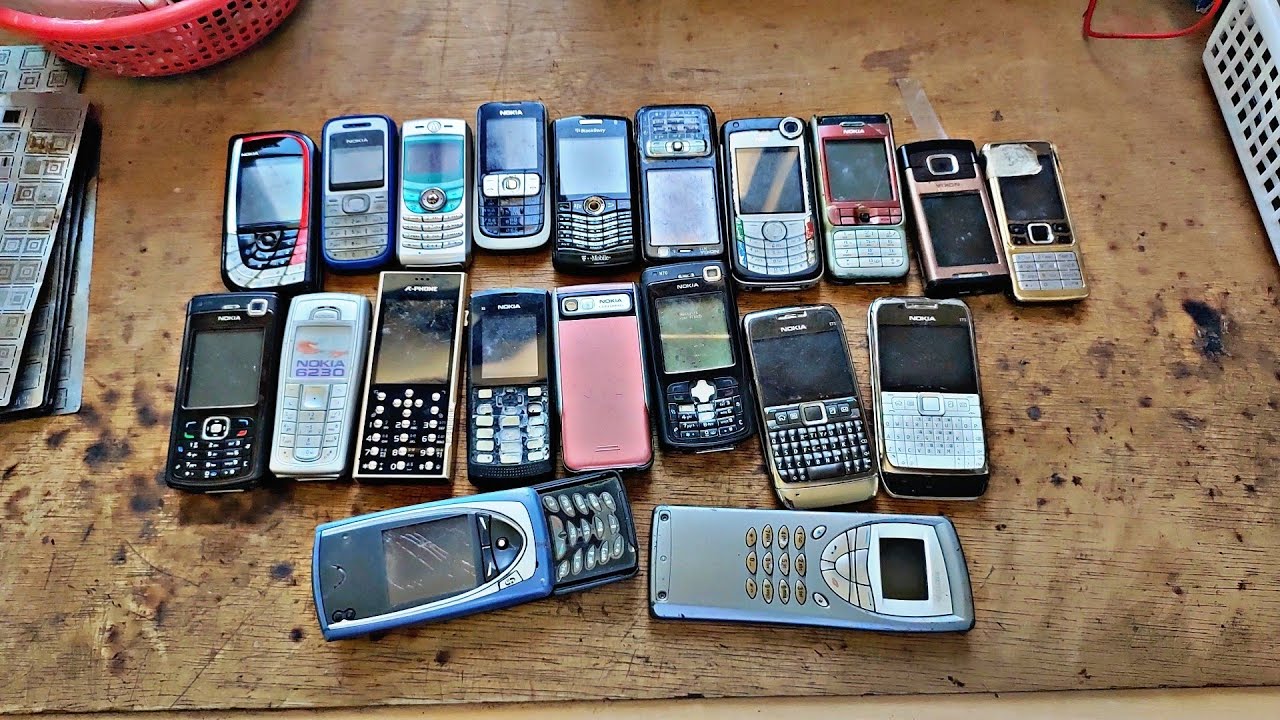 #53 REVIEW LOOKING BACK To OLDEST LEGEND phones| WHICH ONE IS YOUR ...