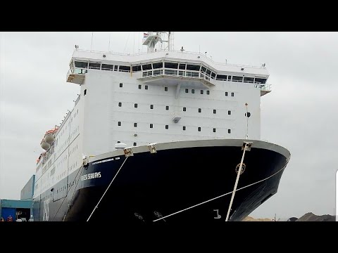 Ro/Ro ferry princess seaways leaving the tyne 24/7/22 - YouTube