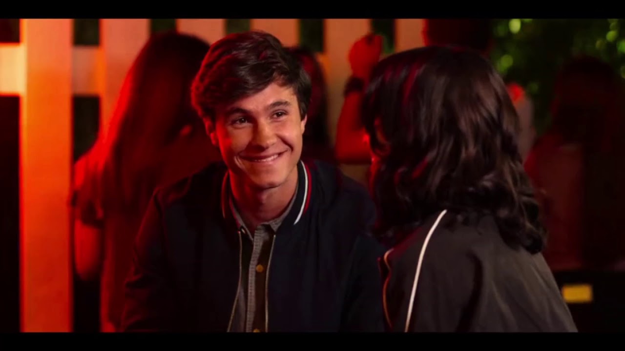 Sofia and Javier de Control Z - YouTube