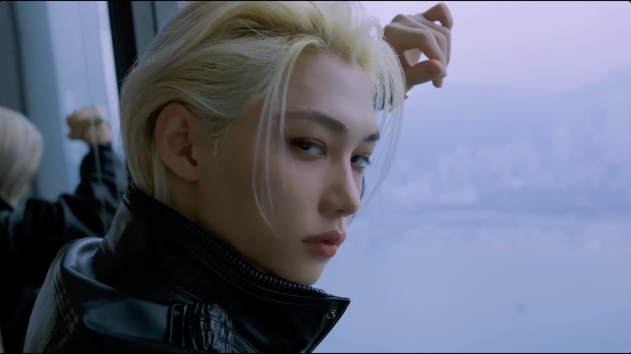 Androgyny thy name is Felix - YouTube