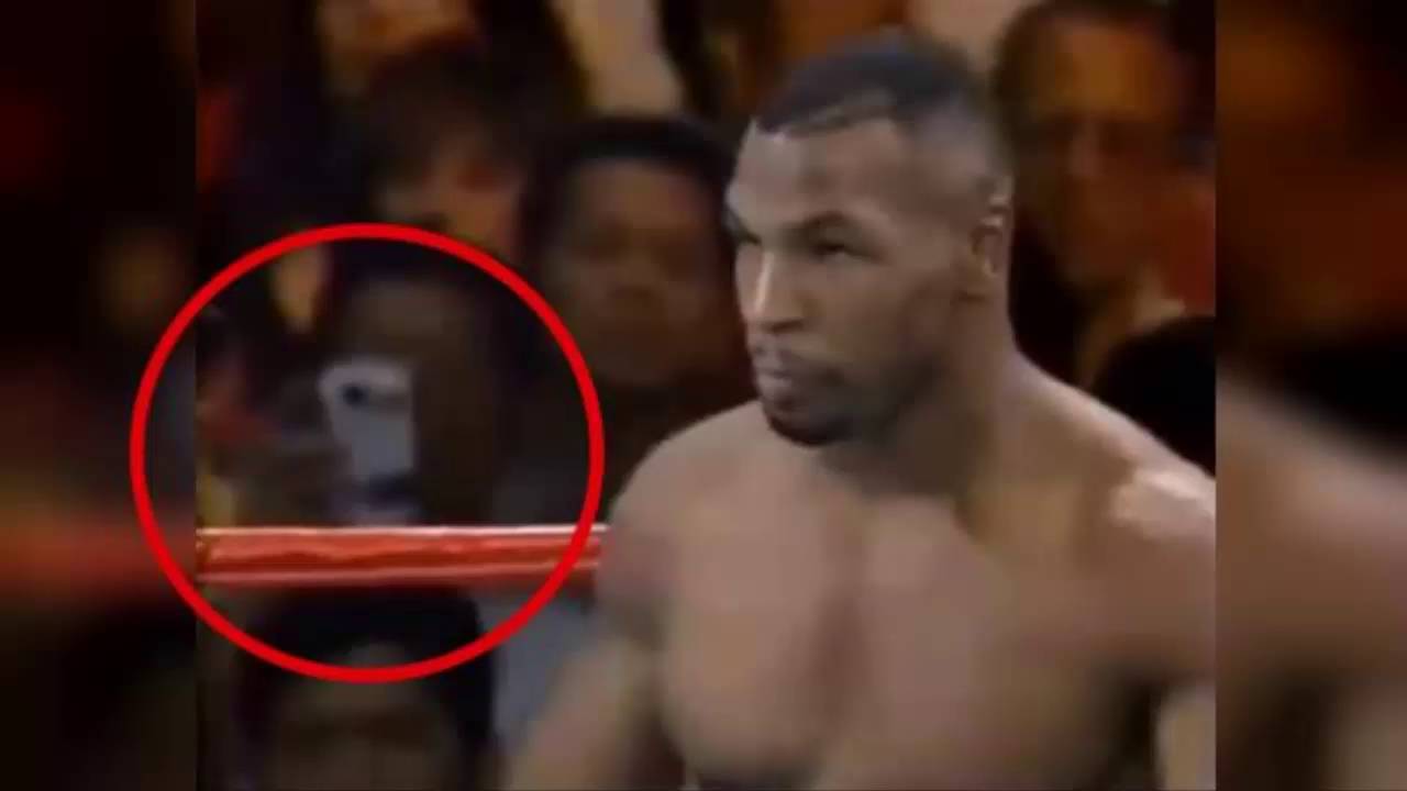 ¿El supuesto 'smartphone' en una pelea de Mike Tyson de 1995 demuestra ...