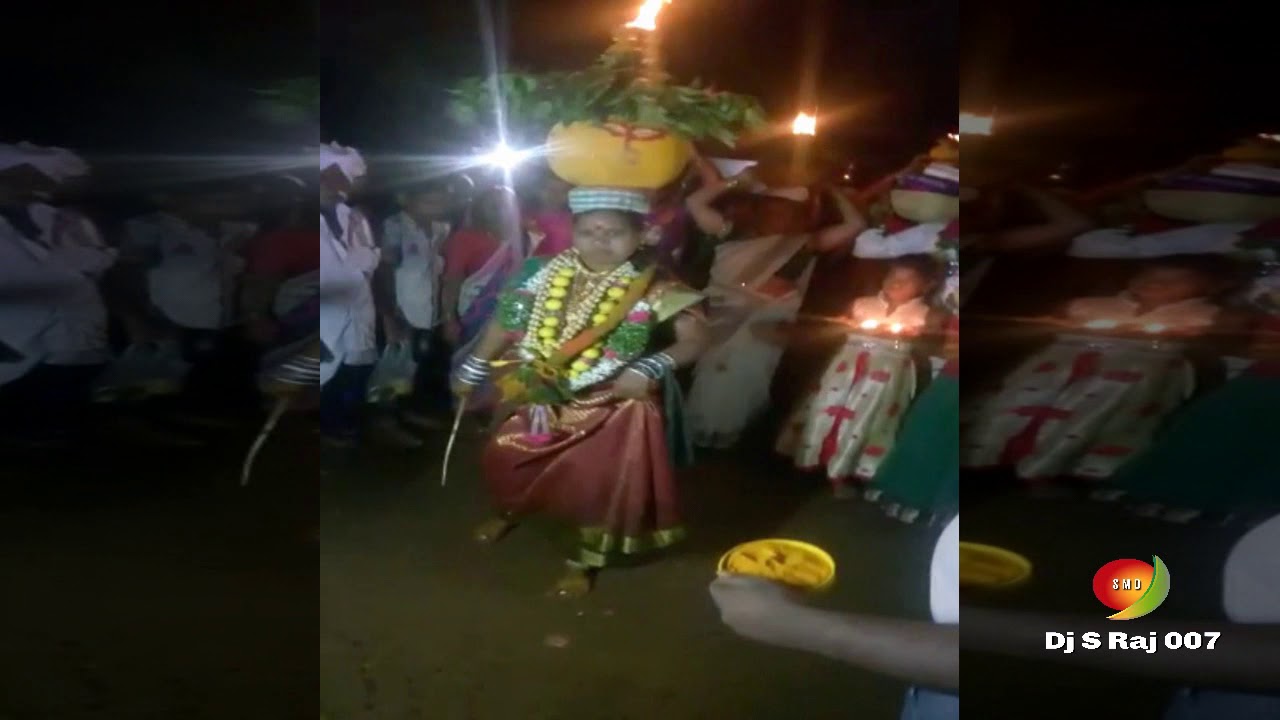 Balkampet Yellamma Bonalu 2020 II Jogini Lakshmi Bonam Dance - YouTube