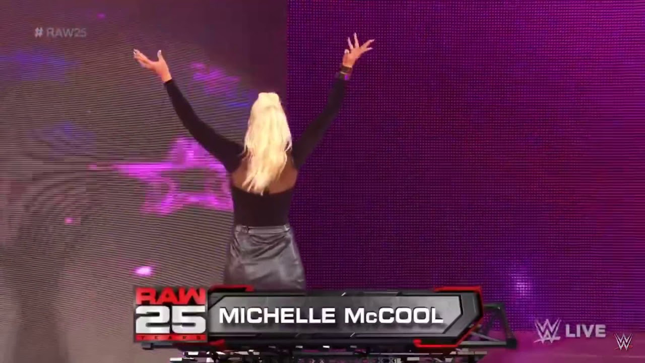 Michelle McCool 25 Years Of RAW Return entrance - YouTube