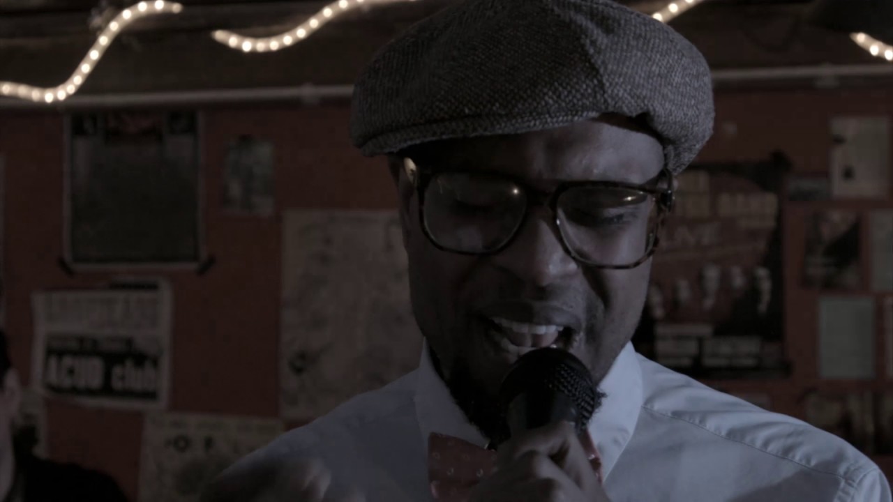 LES COLORÈS cover Tomaline - YouTube