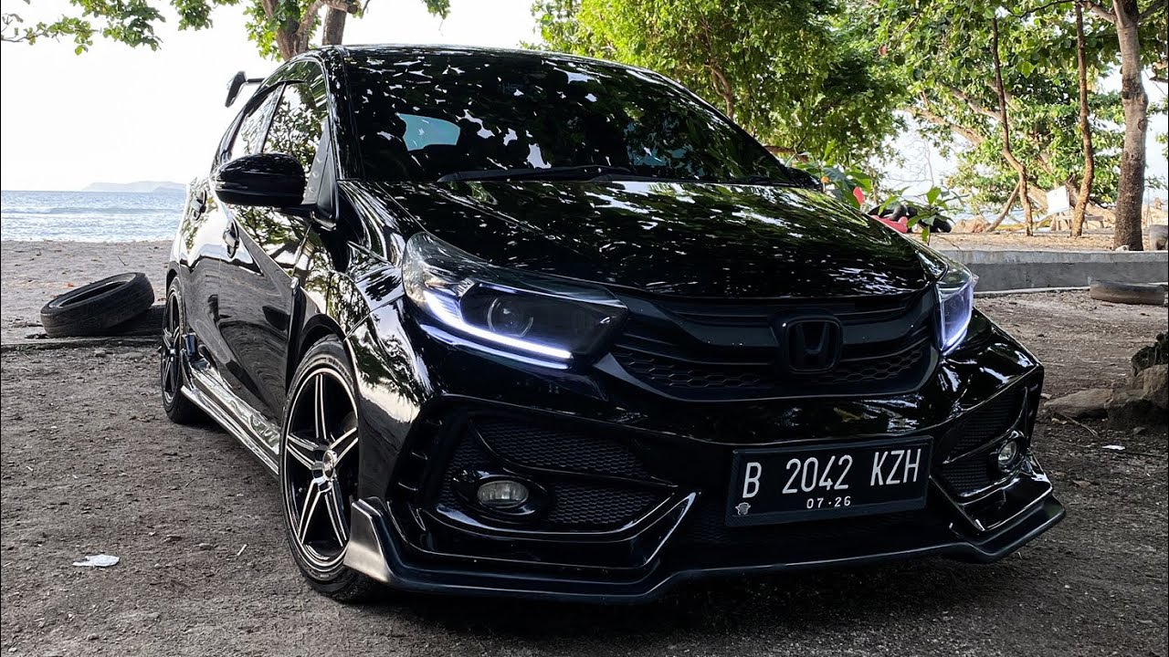 Brio Type R full black. - YouTube