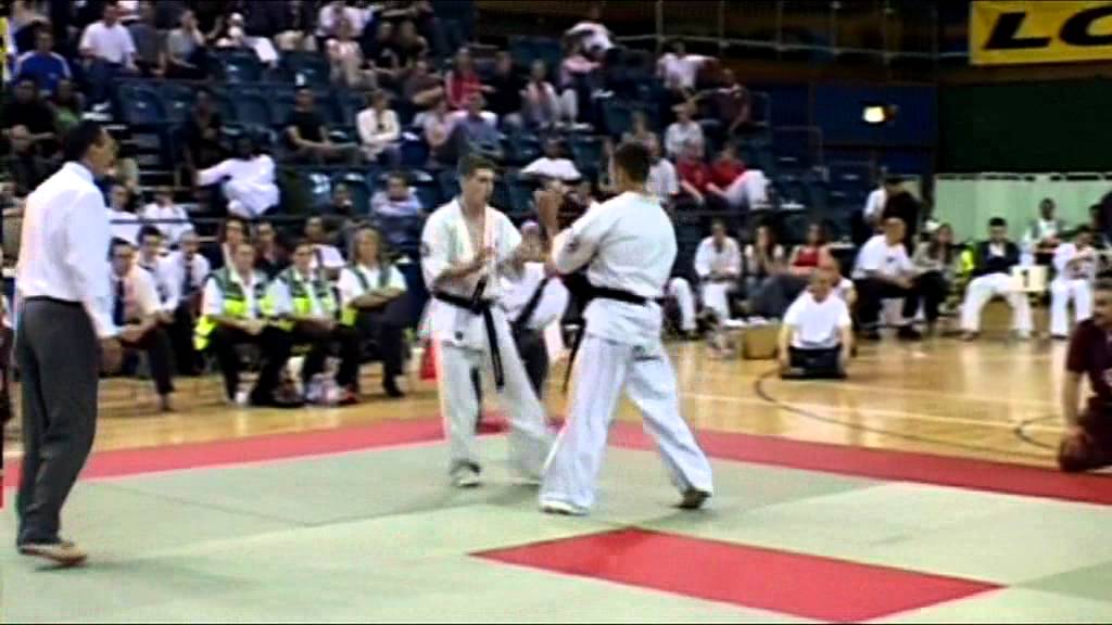 2004 BRITISH KARATE KYOKUSHINKAI FULL CONTACT MENS LIGHT WEIGHT FINAL ...
