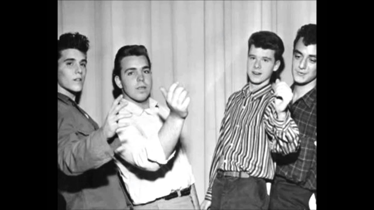 DEL RAYS - HAVE A HEART / AROUND THE CORNER - MOON 110 - 1959 - YouTube