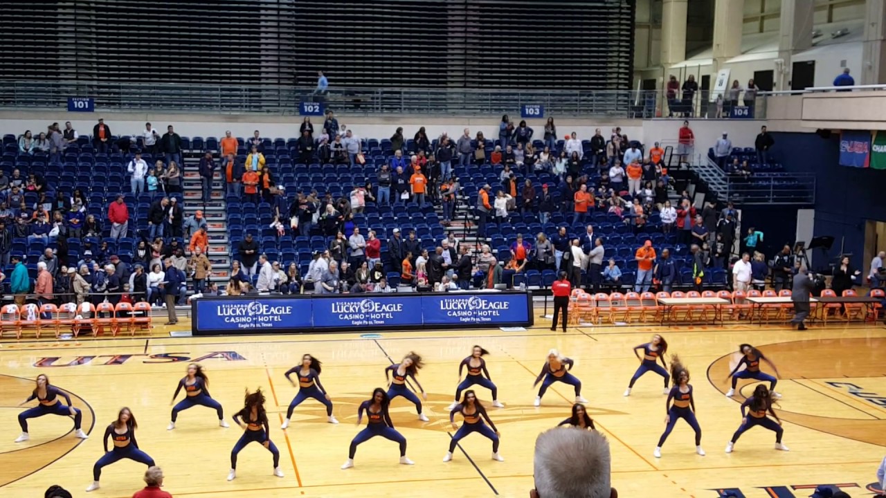 UTSA Pom Squad Basketball Performance - YouTube