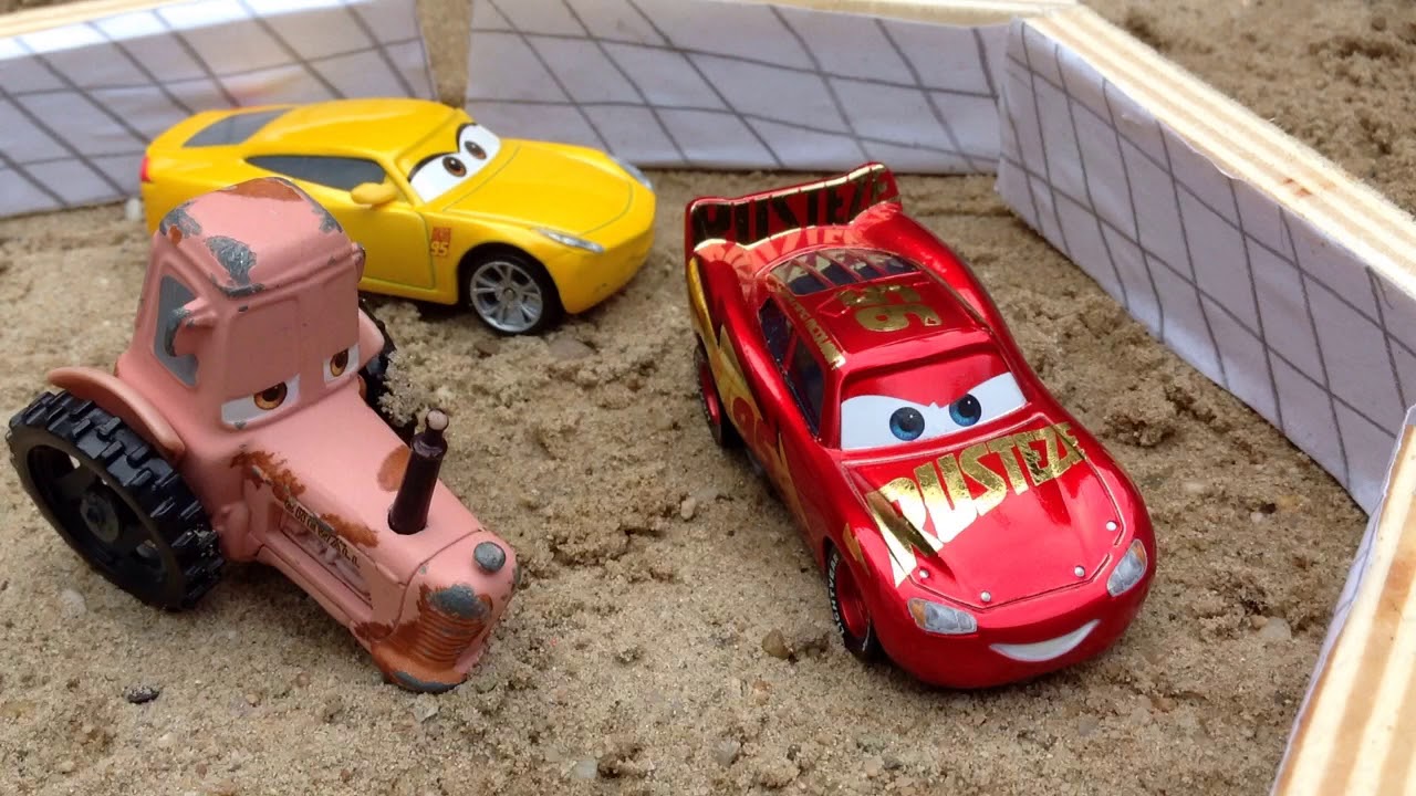 Cars 3 smokey's training - YouTube