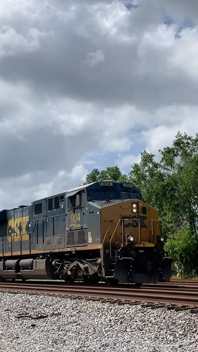CSX 904 in Folkston GA - YouTube