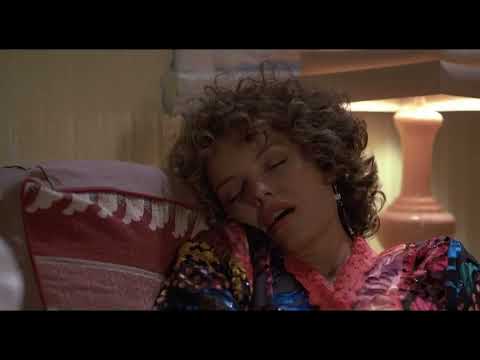 Michelle Pfeiffer foot massage