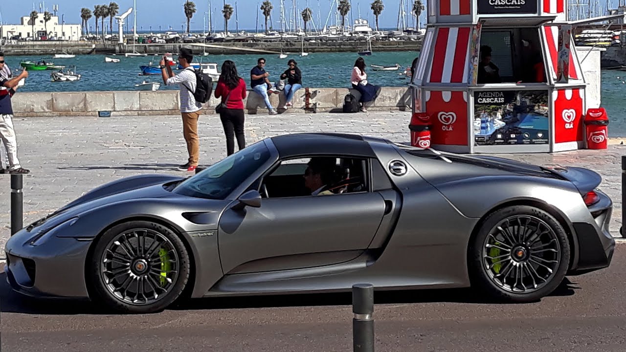 Stupid guy crash Porsche 918 Spyder $930'000 - YouTube