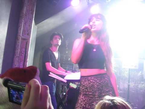 Foxes - Let Go For Tonight(Live @XOYO) 2013 - YouTube