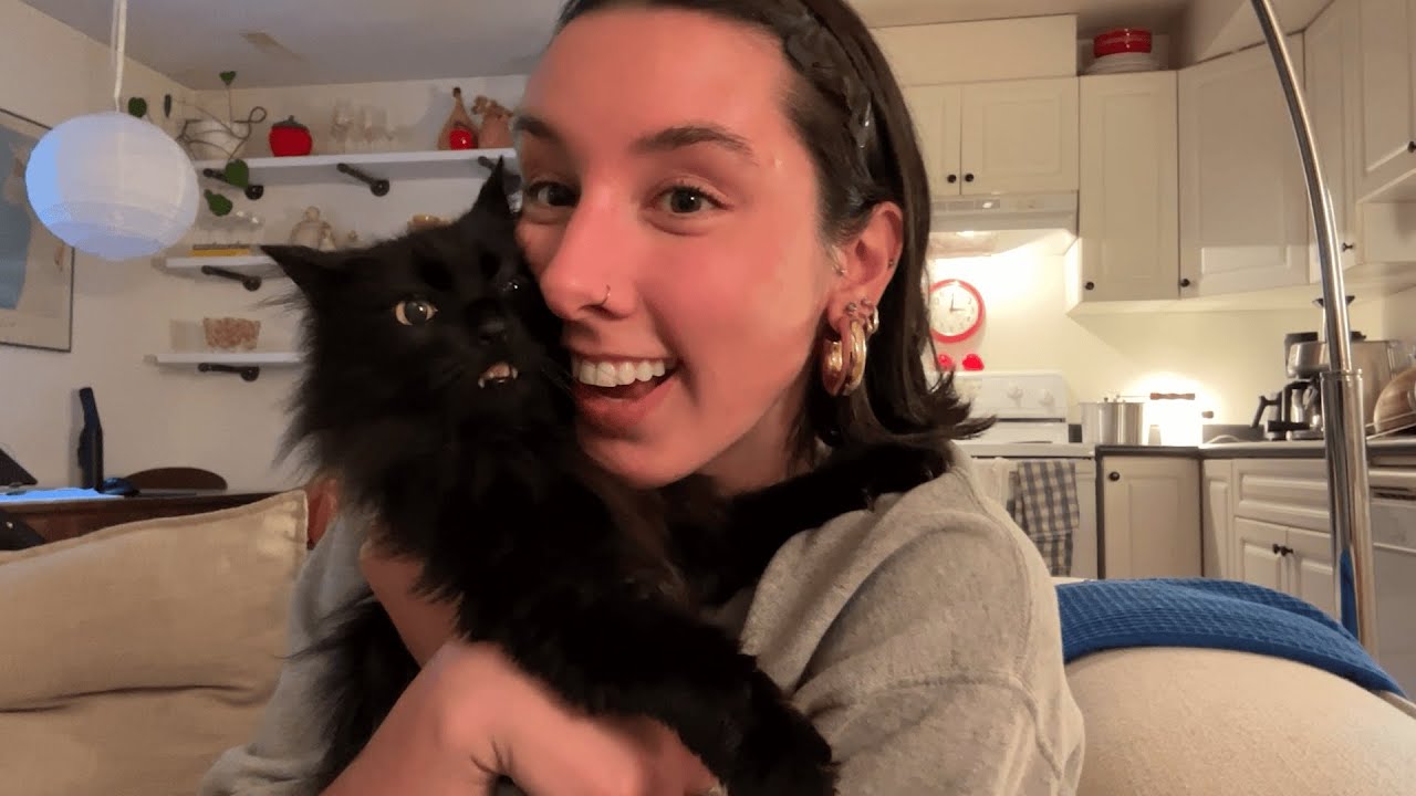 UMMMM HI!! - YouTube