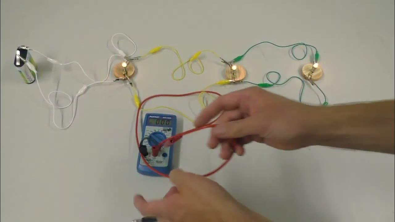 Voltage in a parallel circuit - experiment - YouTube
