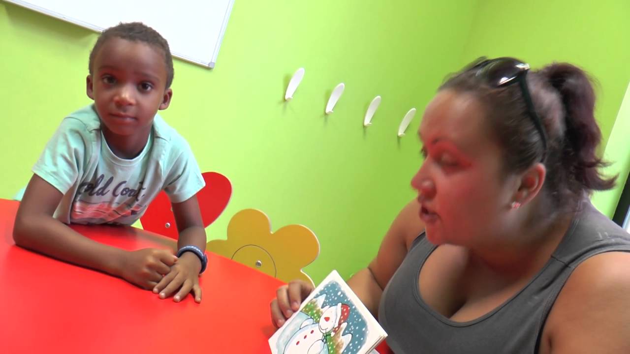 VIDEO PROMOCIONAL - Kids & Us Jerez - School of English - YouTube