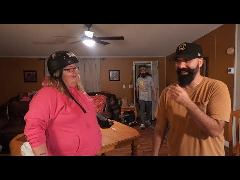 TINA D VS LOLCOW!! - YouTube