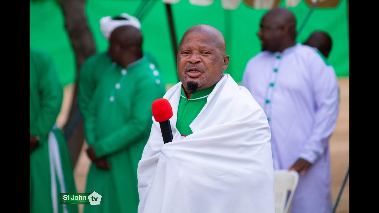 Ngativavarireyi Song....... with His Lordship Dr Bishop Mabhiza - YouTube