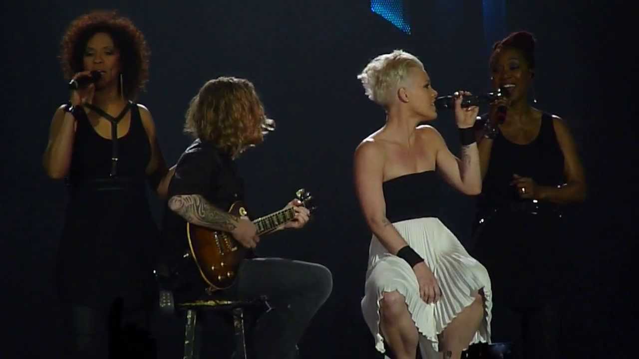 Pink - Fuckin' Perfect (live in London 28.4.2013) - YouTube