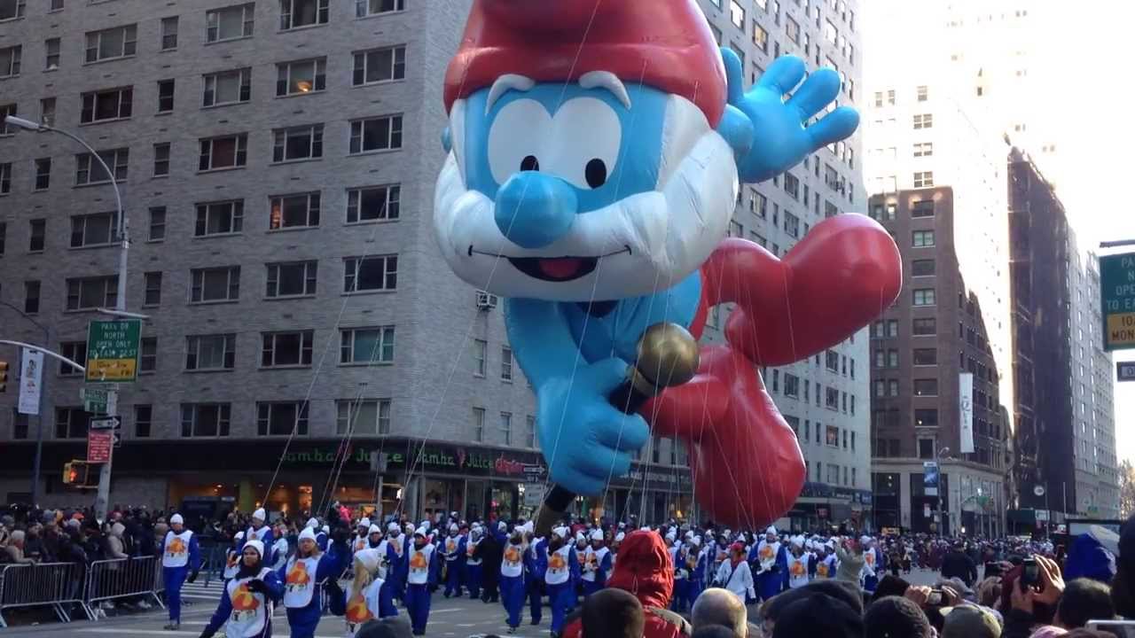 Papa Smurf Float during New York City Macy's Thanksgiving Day Parade ...