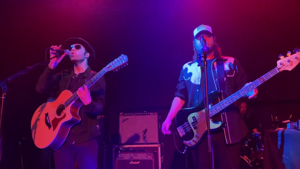The Coral – 1000 Years (live at Aglomerat Club, Moscow, 15 Nov 2019 ...