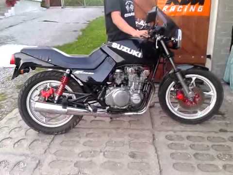 Suzuki GS 550 M Katana 1984 - YouTube