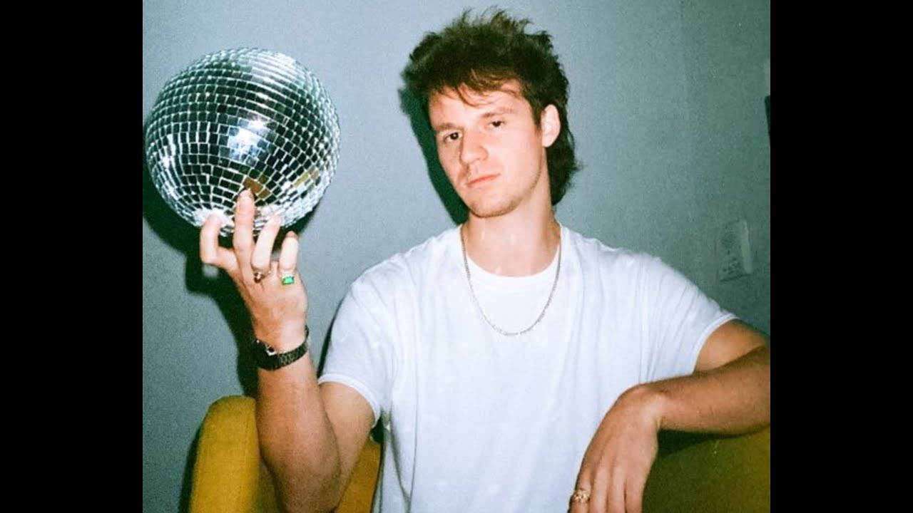 johnny dynamite and the bloodsuckers - bats in the woods (legendado ...