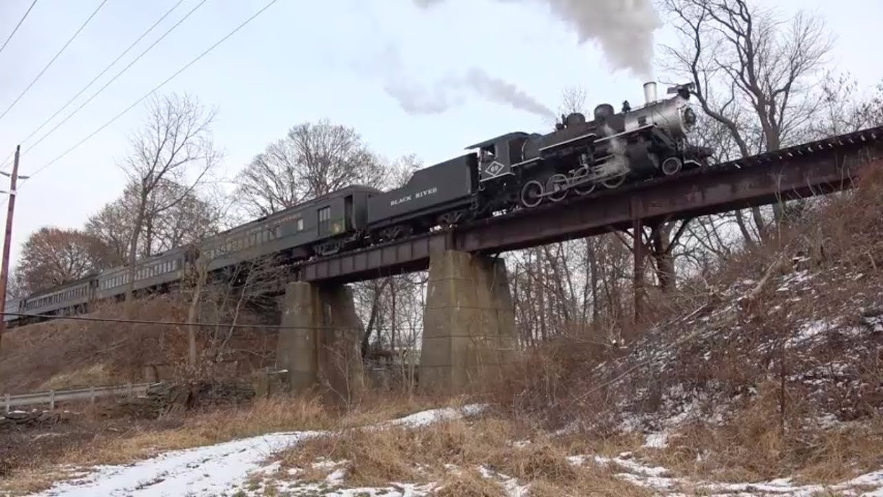 Black River and Western 60 Pulling the North Pole Express - YouTube