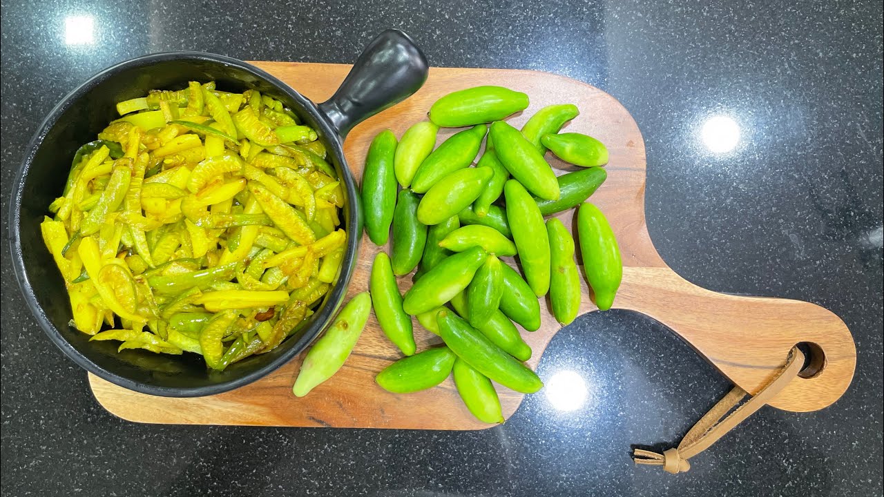 Simple and easy Ivy Gourd Sabji recipe (KUNDRU) - YouTube