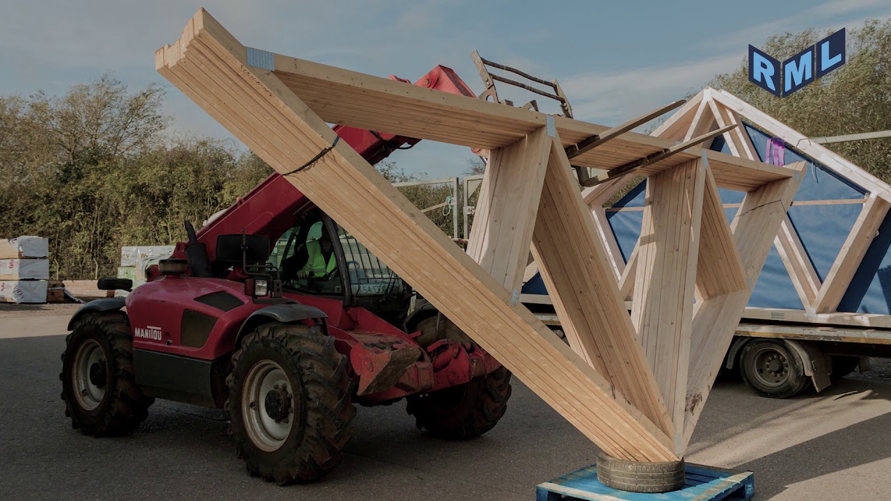 Unloading and Turning Inverted Trusses - YouTube