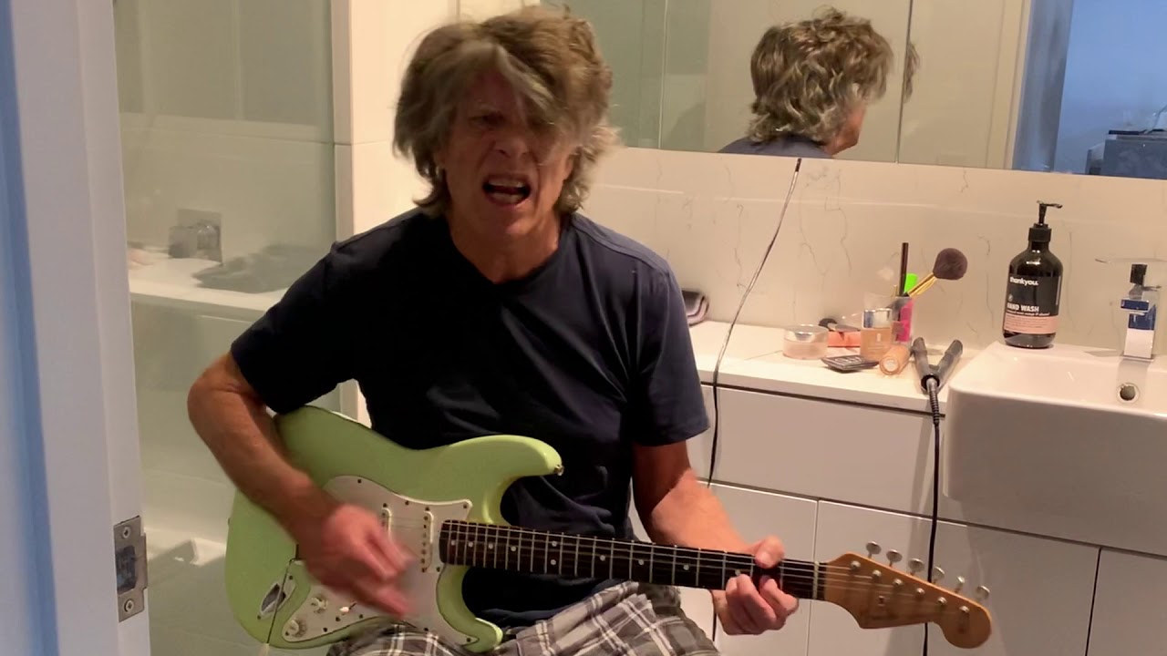 Rob Findlay "Just Cause I Can" - YouTube