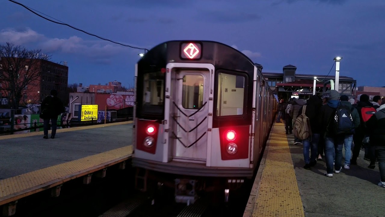 MTA: R188 7 trains with Awkwafina announcements - YouTube
