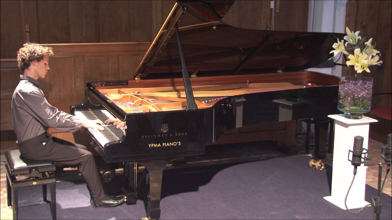 Chopin: Berceuse Op.57 - Gabriele Strata - YouTube