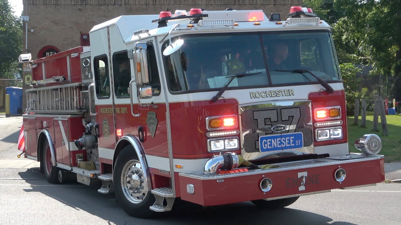 Rochester FD Engine 7 Responding - YouTube