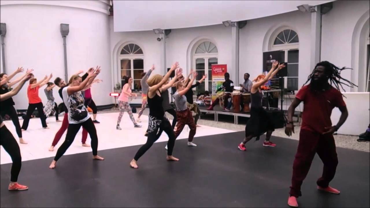 Sabar Dance Class Amadou Fola Afro Revolution 2015 - YouTube