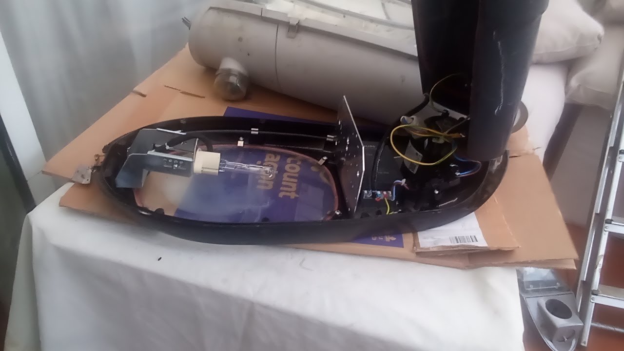 Wiring my 45w cpo-tw indal arc - YouTube