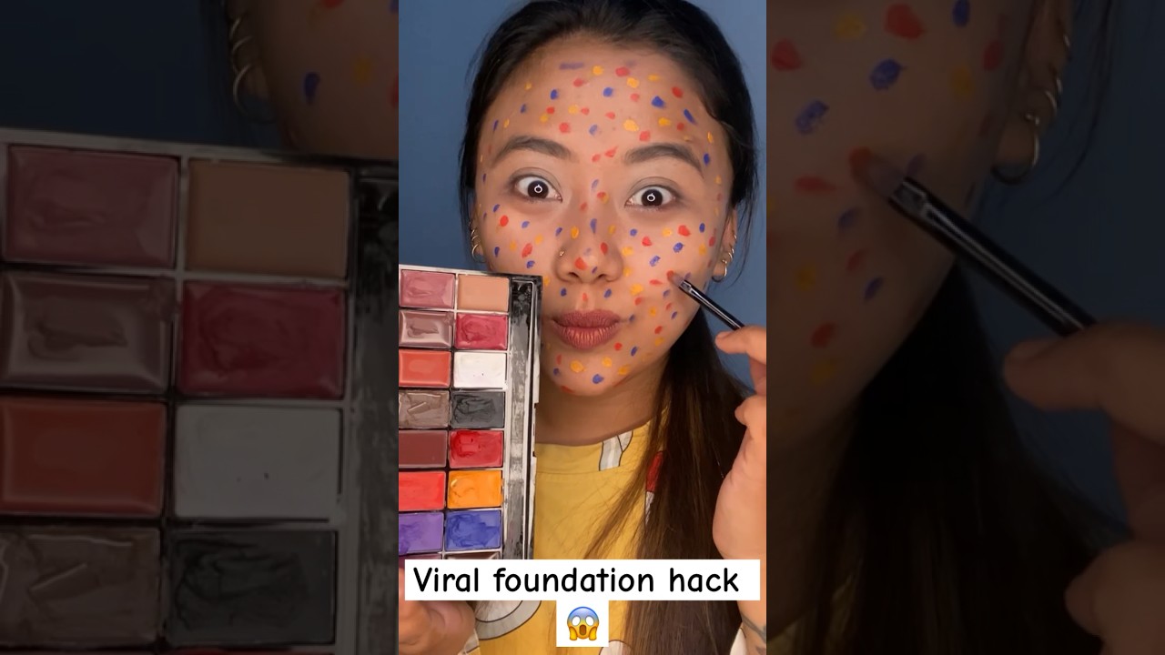 Viral foundation hack 😱😳💁🏻‍♀️ #viralfoundationhack #viralmakeuphack # ...