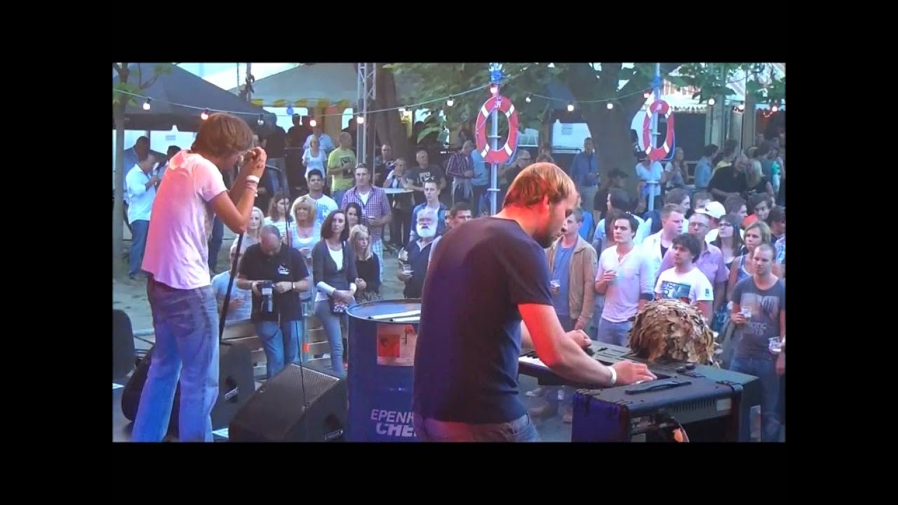 Sunday Zombies & The Brain - Sugarcoating (Zomerparkfeesten 2012) - YouTube