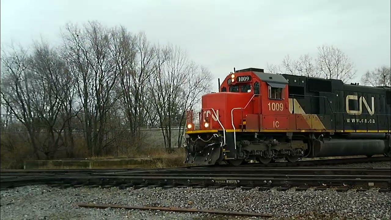 CN A407 in Tolono, IL - YouTube